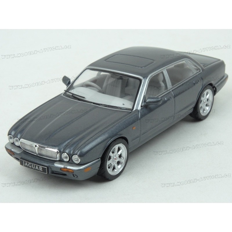 Jaguar XJ8 (X308) 1998, IXO Models 1/43 scale